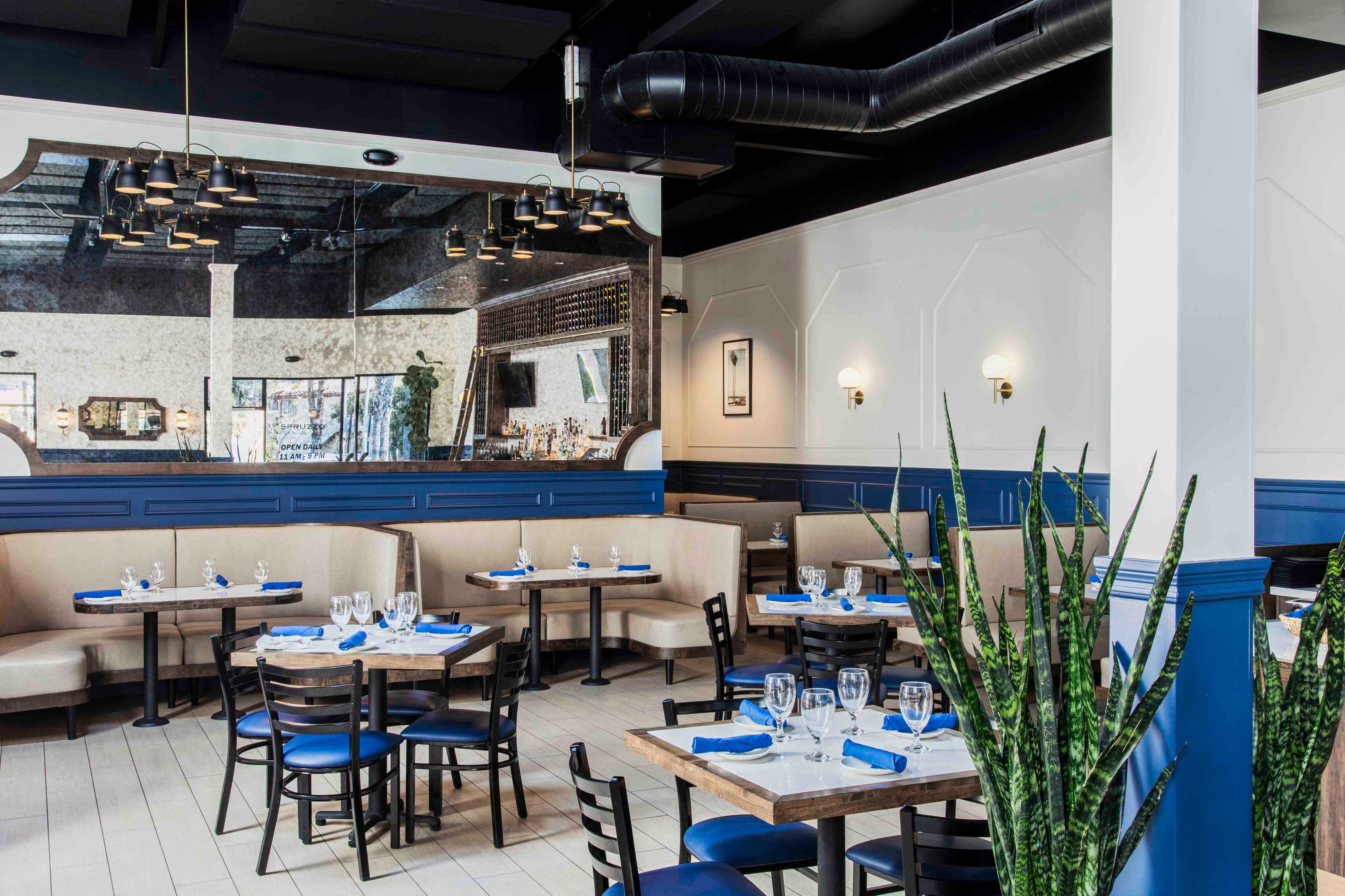 Gallery | Spruzzo Restaurant & Bar - Palisades