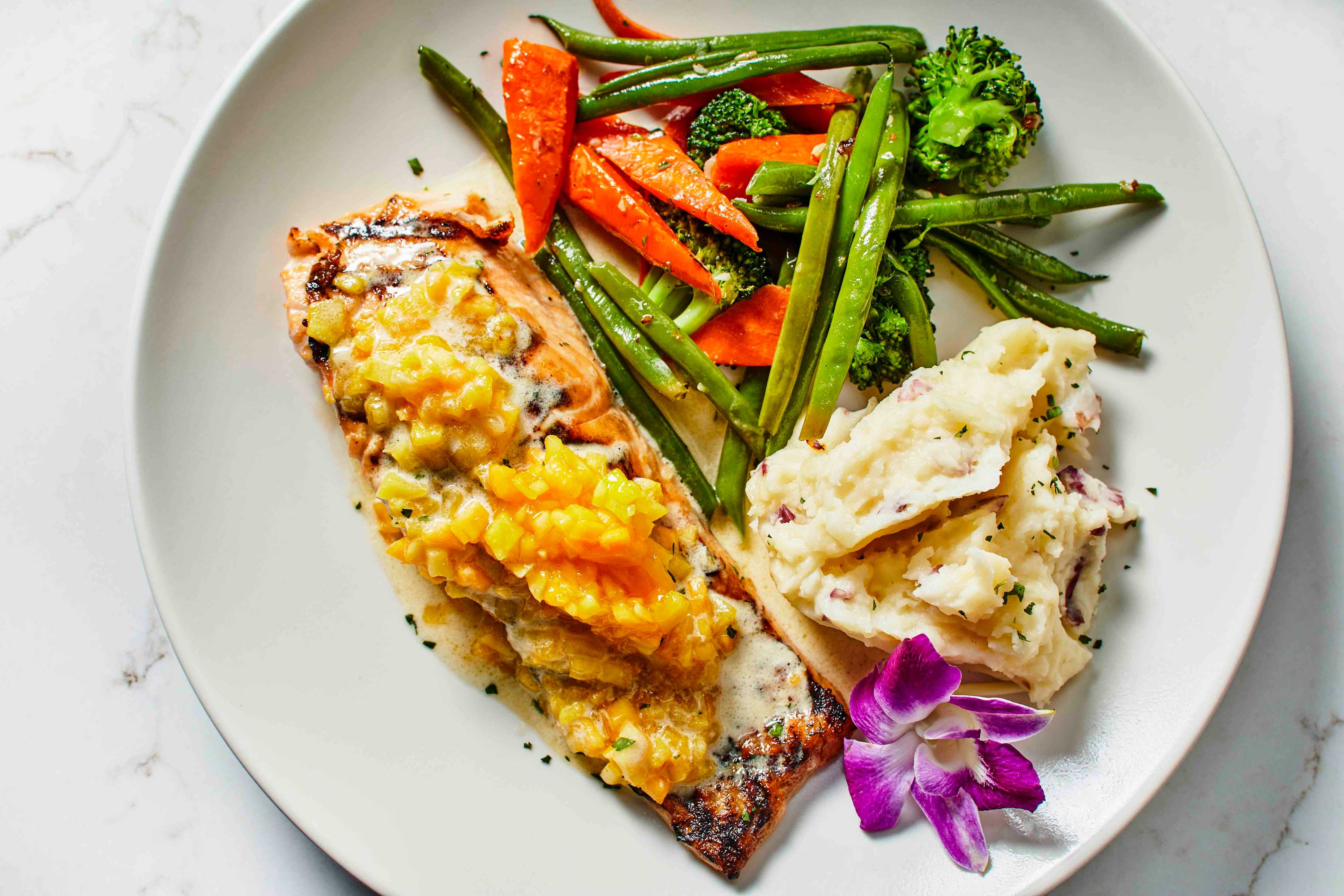 Gallery | Spruzzo Restaurant & Bar - Palisades